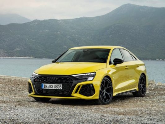 Audi RS3 2026: Giá lăn bánh, Hình ảnh, Thông số & Mua trả góp