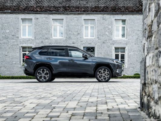 Toyota RAV4 2025: Giá lăn bánh, Hình ảnh & Mua Trả góp