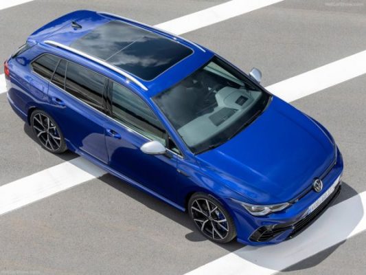 Volkswagen Golf 2026: Giá lăn bánh, Hình ảnh & Mua Trả góp