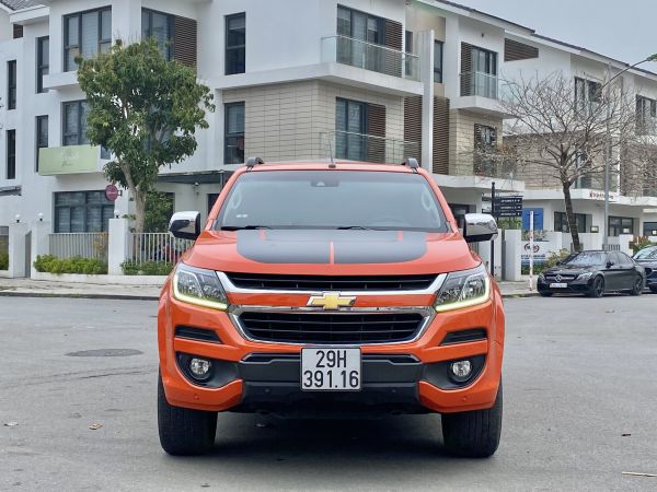 Mua bán Chevrolet Colorado High Country 2019 màu cam: Giá xe