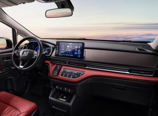 Honda Elysion 2025: Giá lăn bánh, Hình ảnh, Thông số & Trả góp