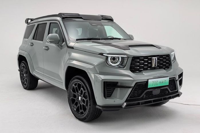 Tank 700 2025: Giá lăn bánh, Hình ảnh, Thông số & Mua trả góp