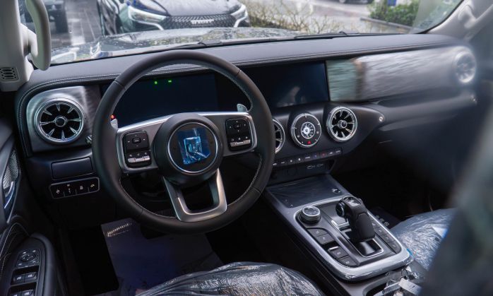 Tank 300 2026: Giá lăn bánh, Hình ảnh, Thông số & Mua trả góp