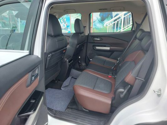 Mitsubishi DST 2026: Giá lăn bánh, Hình ảnh, Thông số